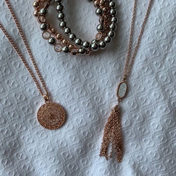 Charming Charlie | Jewelry | Charming Charlie Rose Gold Set | Poshmark